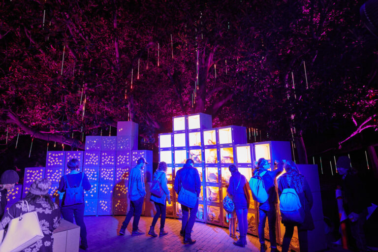 NEON PLAYGROUND – Additive Lighting